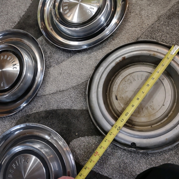 Pontiac | Other | Vintage Pontiac Hubcaps | Poshmark